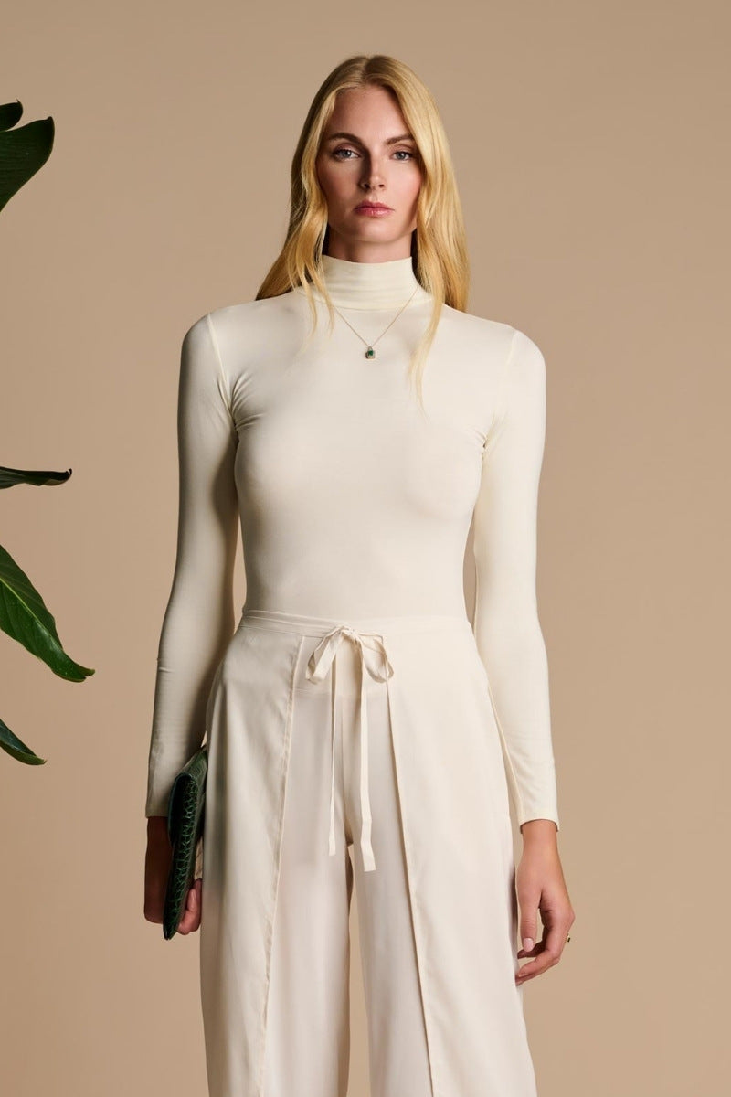 Mott50 Tops | UPF 50+ Chic and Comfortable Protection