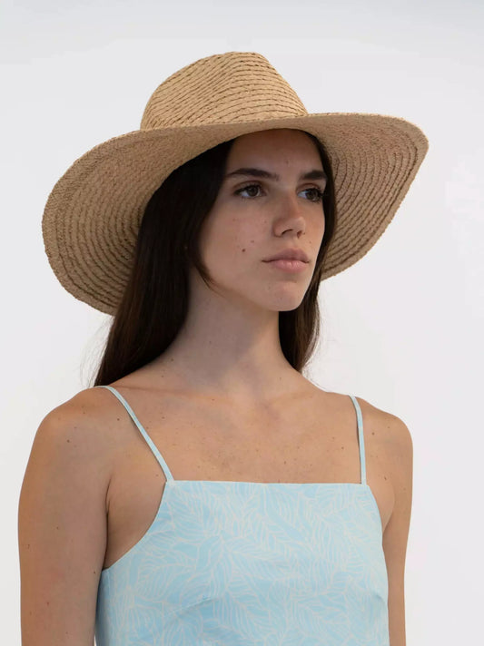 Sun-Lovers' Guide to Essential Lounging Items – Coolibar